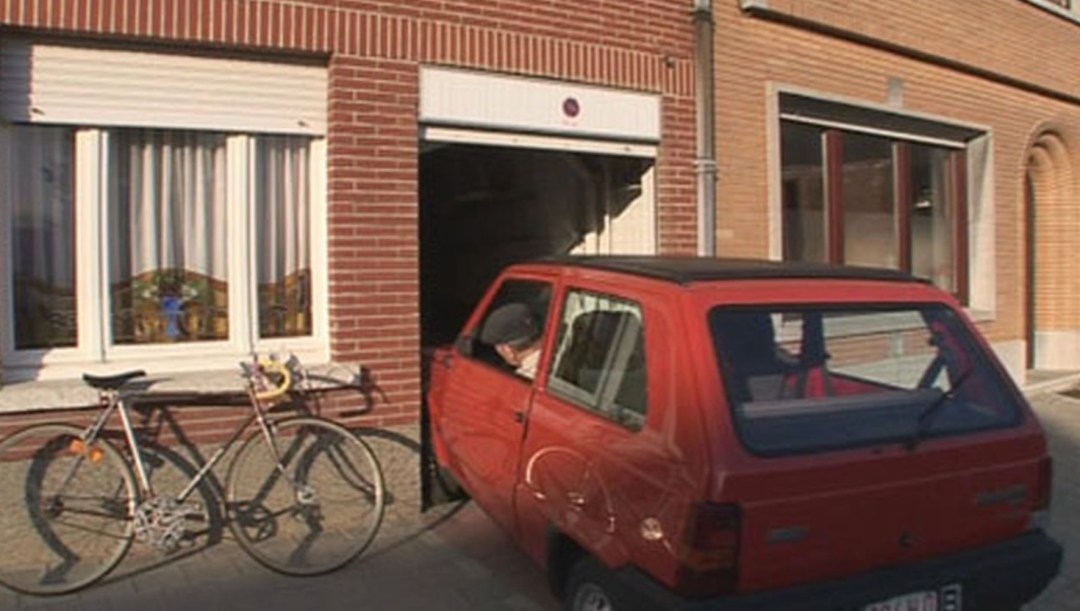 The Sports Highlight Of The Day Is This Belgian Guy Parking His Car ...