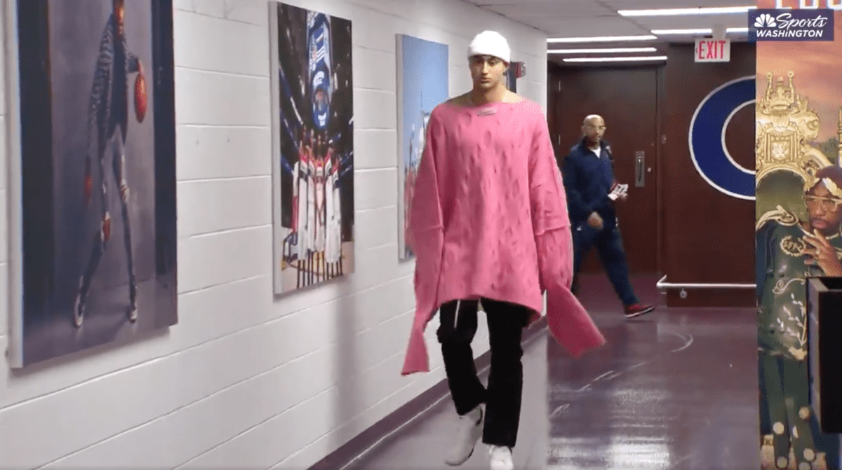 Could My Entire Family Fit Inside Kyle Kuzma's Large Pink Sweater With ...