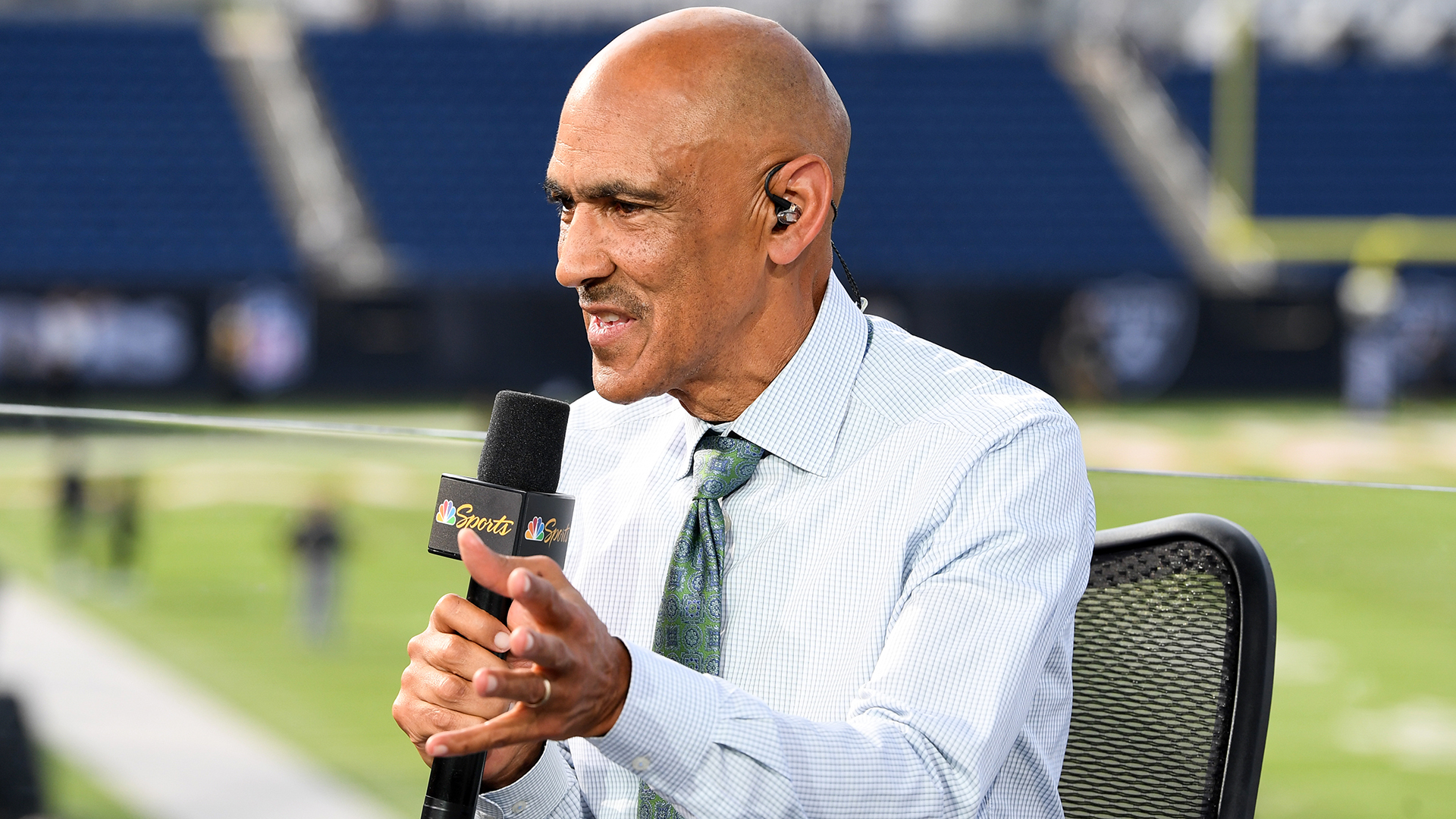 Tony Dungy Believed The Whole "Litter Boxes In Schools" Hoax
