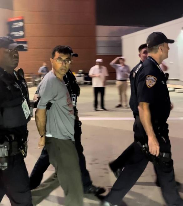 U.S. Open Semifinal Delayed By Climate Change Protestor Who Apparently ...