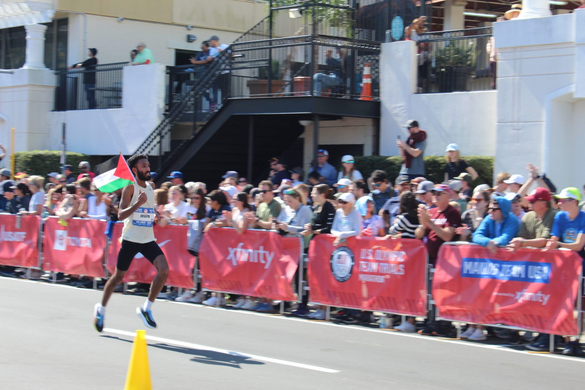 How Four Marathoners Organized A Ceasefire Protest From Across The ...