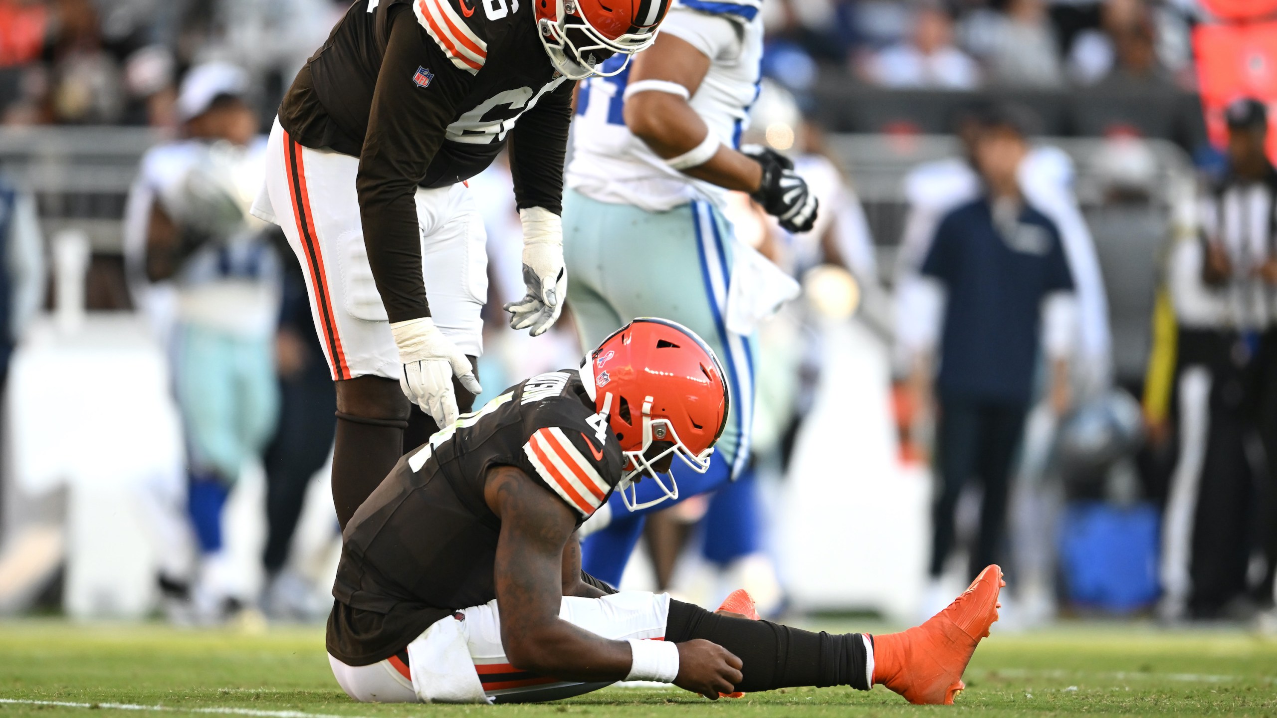 Crying Deshaun Watson Carted Off Field After Non-Contact Leg Injury | Defector