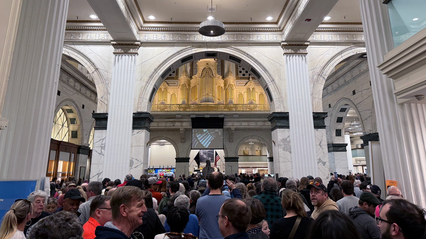 One Last Trip To Philadelphia’s Department Store Of Dreams | Defector